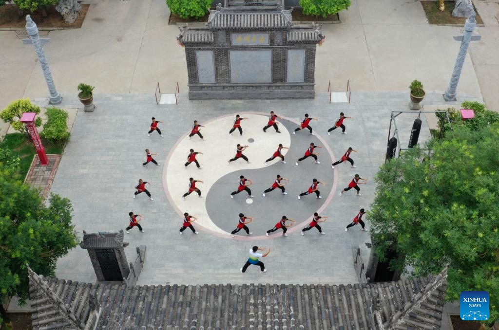 Children experience different activities during summer vacation across ...