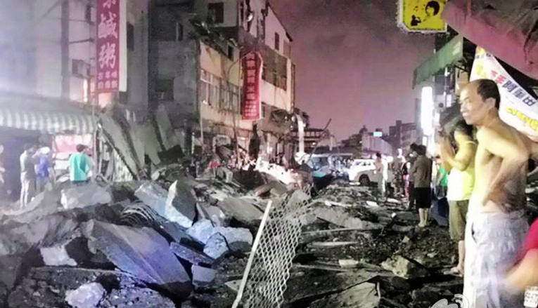 In photos: Series of gas explosions rattle Kaohsiung (8) - People's ...