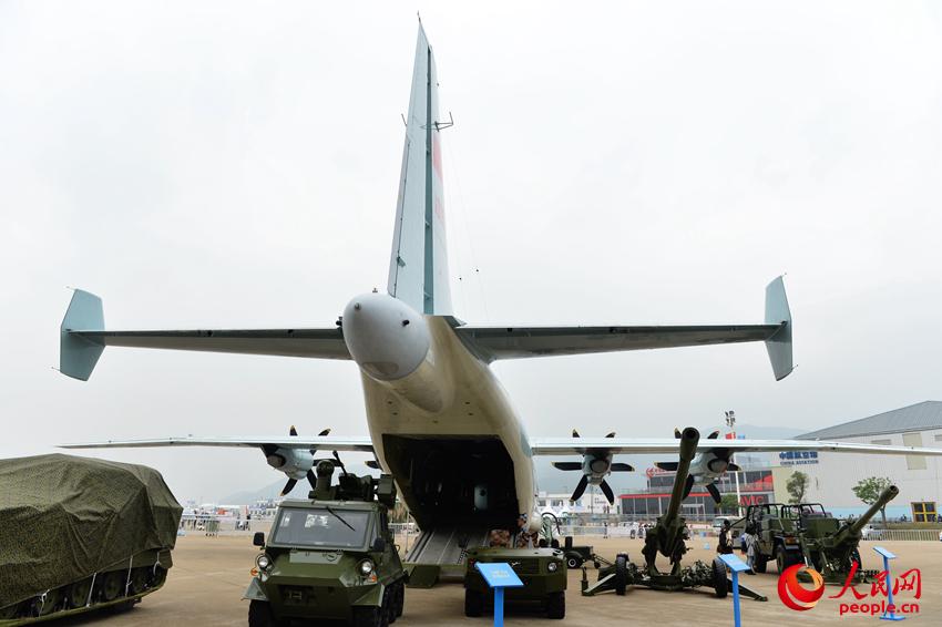 Chinese air force launches variety of aircraft at Airshow China 2014 ...