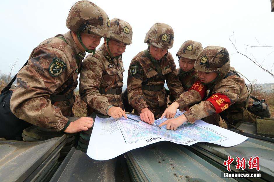 Artillery reserve force conducts field training exercise (4) - People's ...