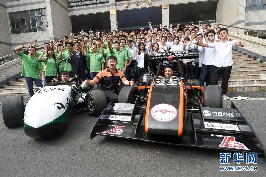 Formula one cars made by college students (3) - People's Daily Online