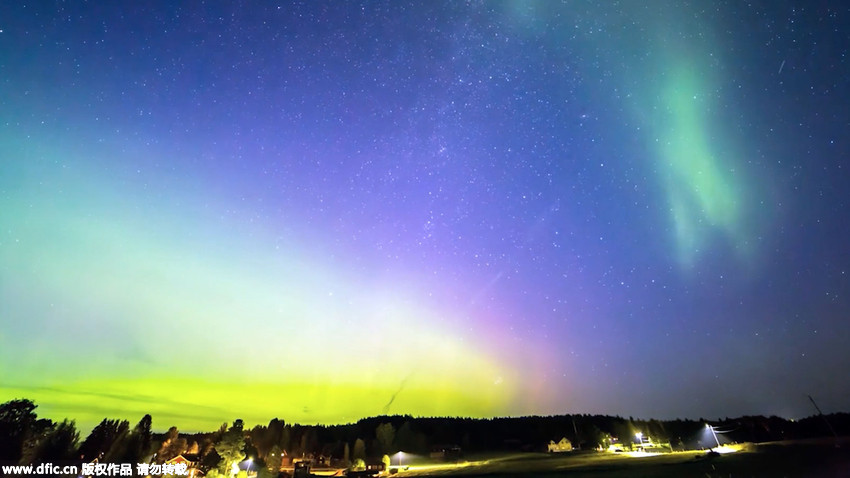 Breathtaking polar lights (4) - People's Daily Online