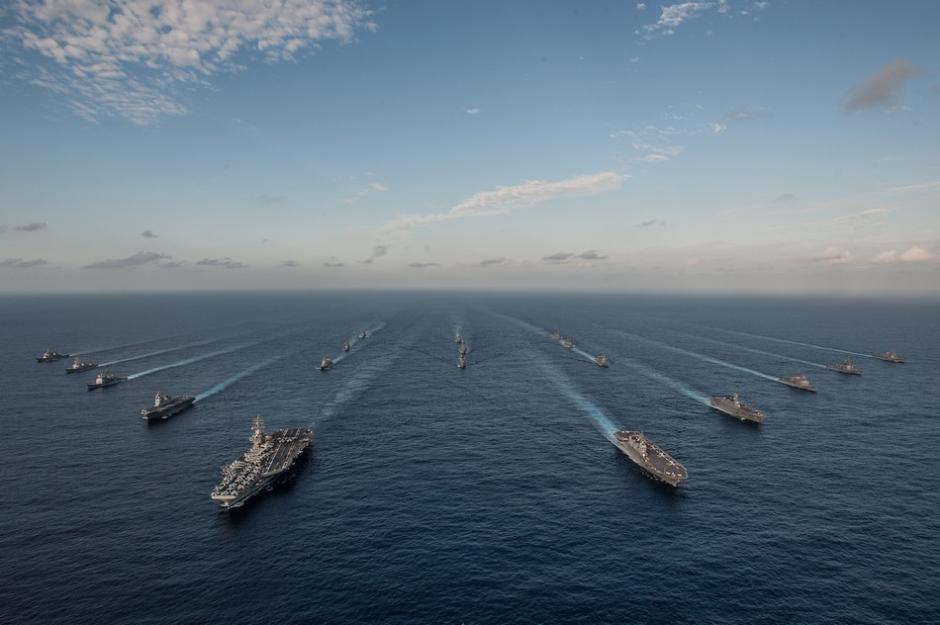 U.S., Japanese naval forces hold joint training in southern waters of ...