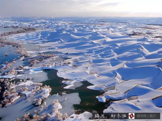 Aerial Photos Show Picturesque Taklimakan Desert Coated in Snow ...