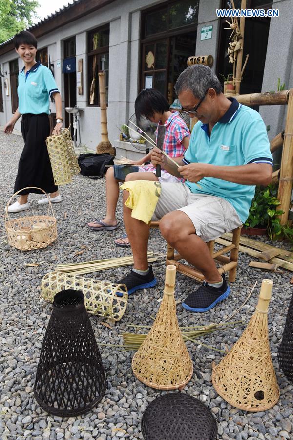 In pics: Bamboo weaving in SE China's Taiwan (5) - People's Daily Online