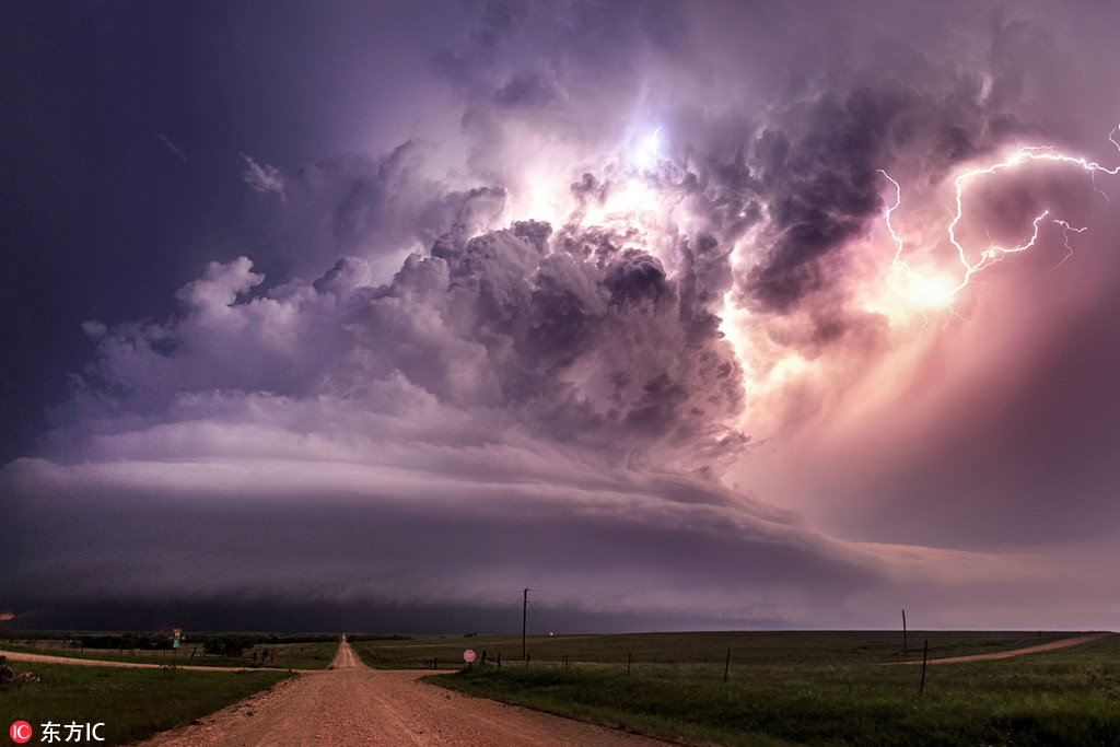 Dark clouds captured bearing down over US (8) - People's Daily Online