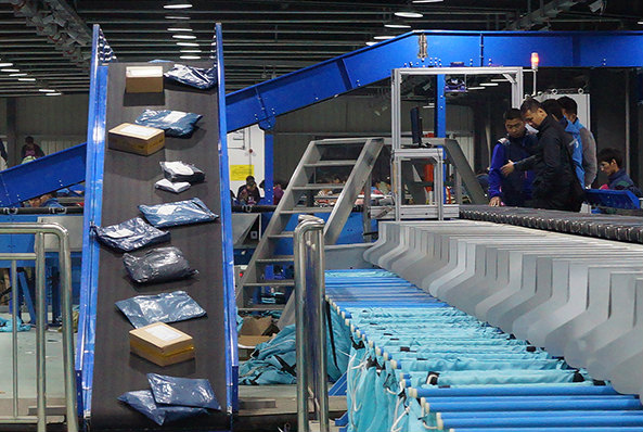 Companies set up robotic package sorting lines - People's Daily Online