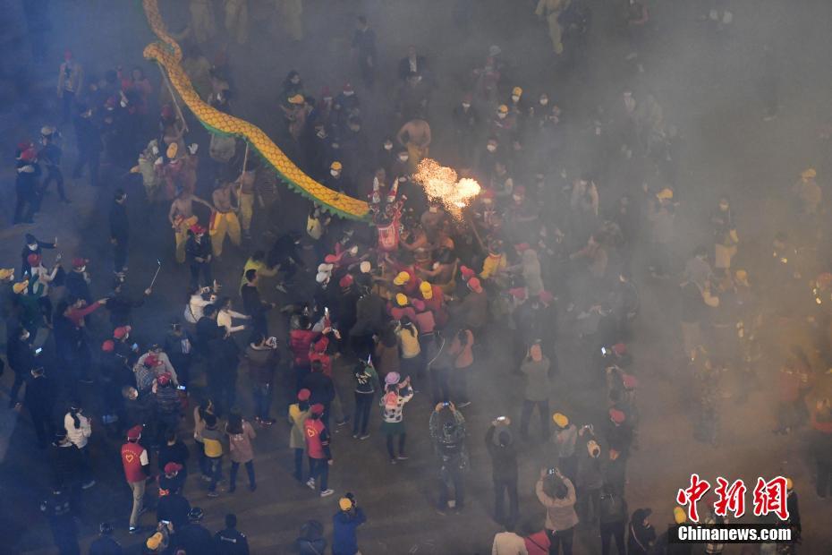 Firecracker Dragon Festival celebrated in Guangxi - People's Daily Online