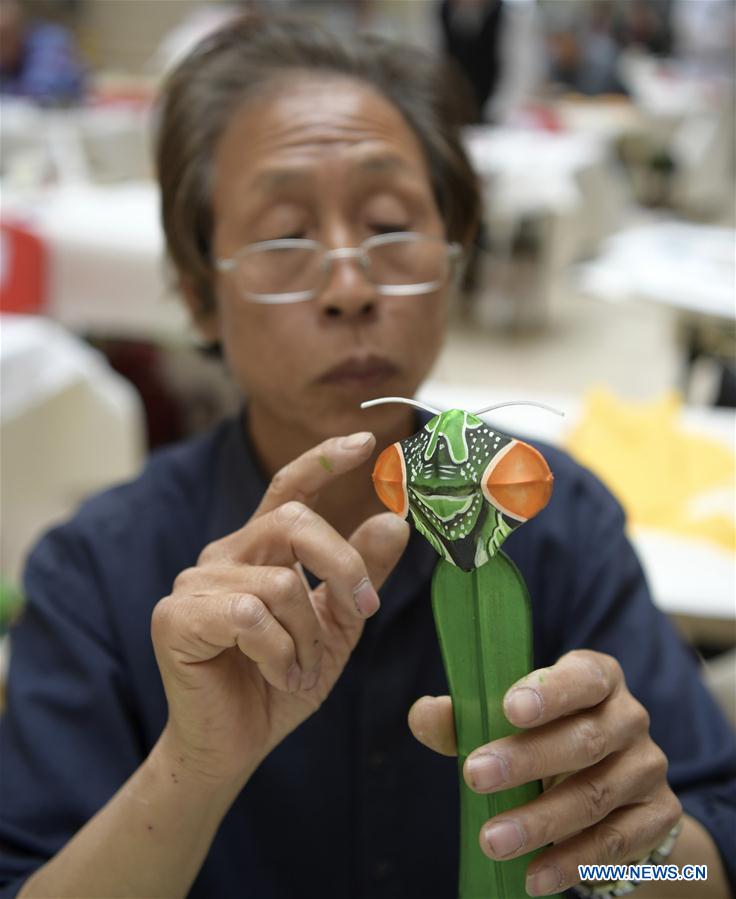 Kite making contest held in Langfang, N China's Hebei (2) - People's ...