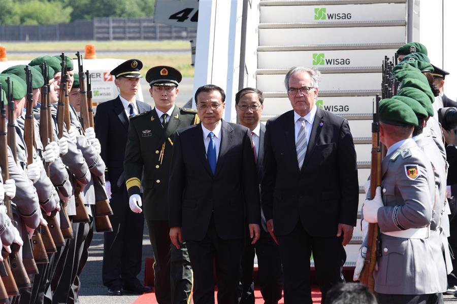 Chinese premier arrives in Germany for official visit (2) - People's ...