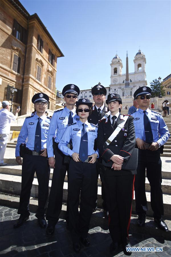 Joint China-Italy police patrols launched in Rome (6) - People's Daily ...