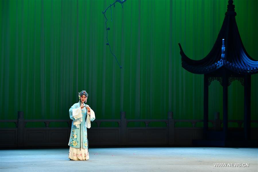 Kunqu Opera "Peony Pavilion" performed in C China's Zhengzhou - People ...
