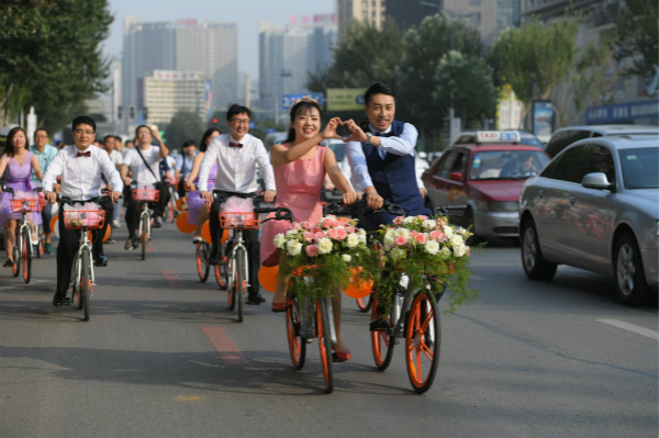 Shared bikes used as unusual wedding convoy in northeast China - People ...