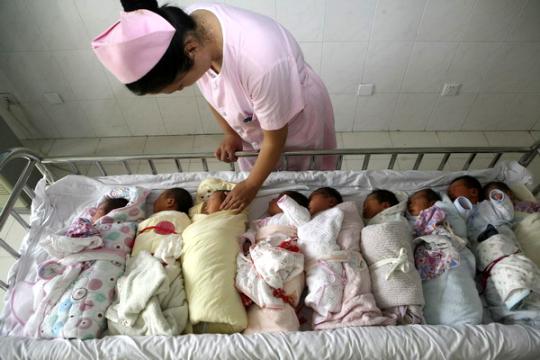 China births dip in 2018 - People's Daily Online