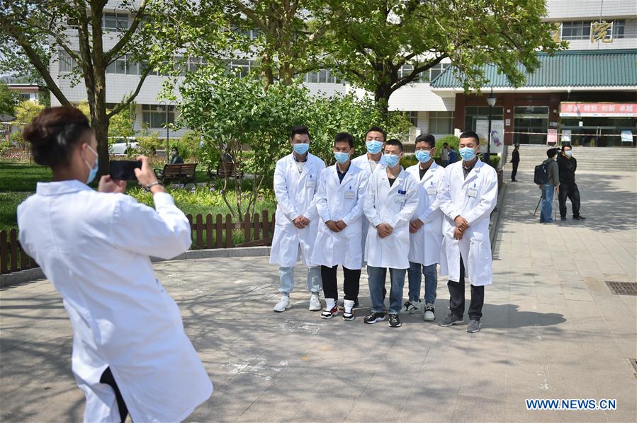 Medical students from Tibet University finish 48-week clinical ...