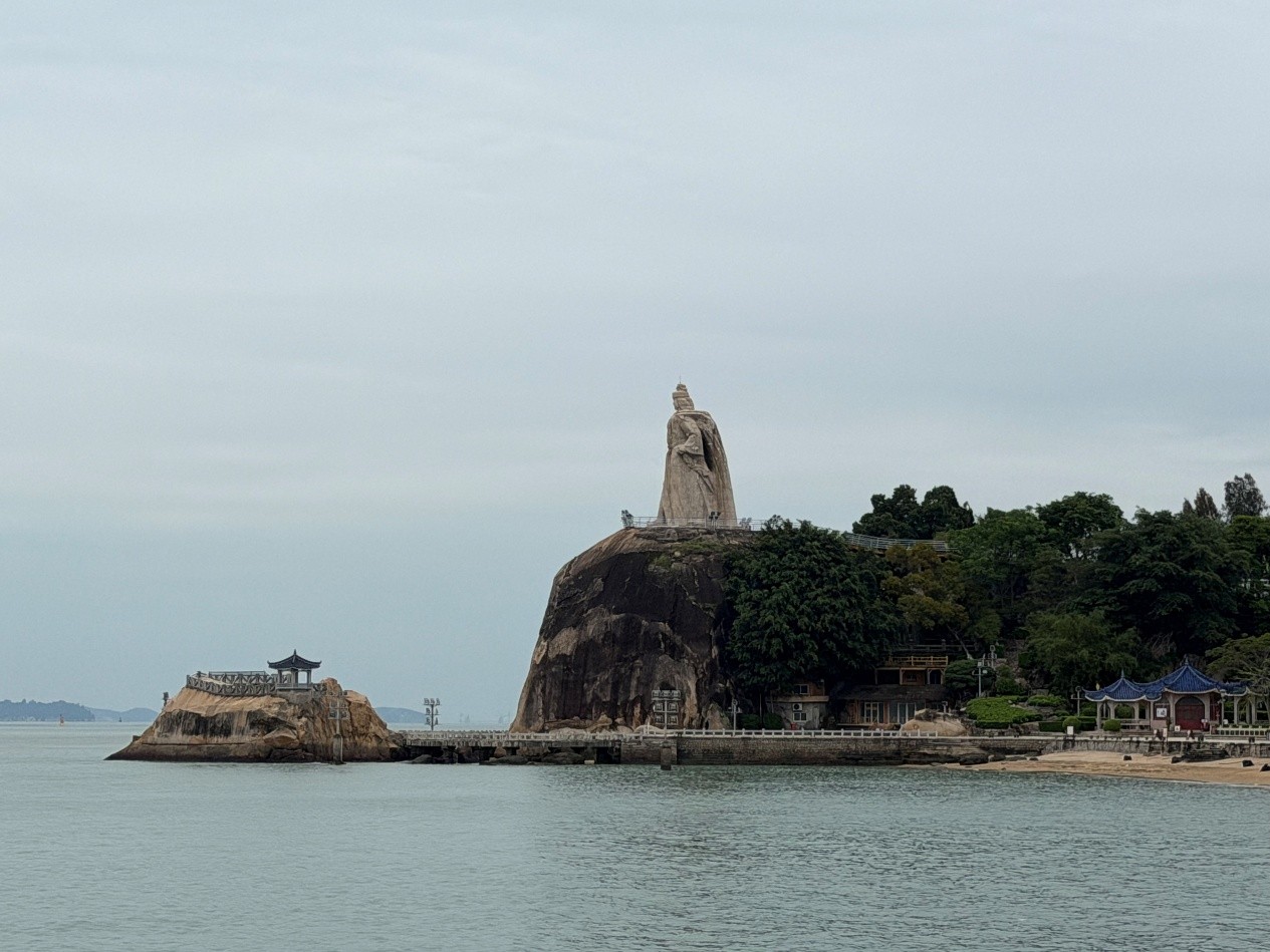 Gulangyu, where the rain and words fall together - People's Daily Online