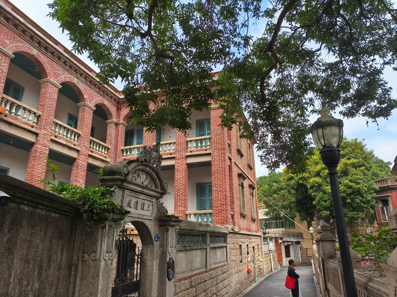 Gulangyu, where the rain and words fall together - People's Daily Online