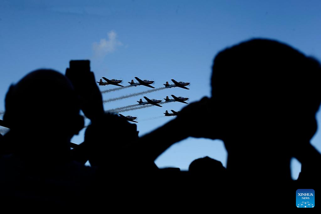 Air show performed to mark 200th anniversary of Brazil's independence ...