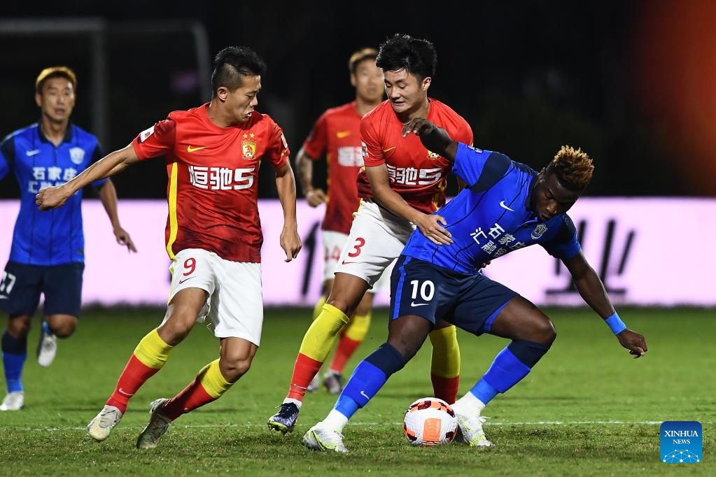 CSL match: Cangzhou Mighty Lions vs. Guangzhou - People's Daily Online