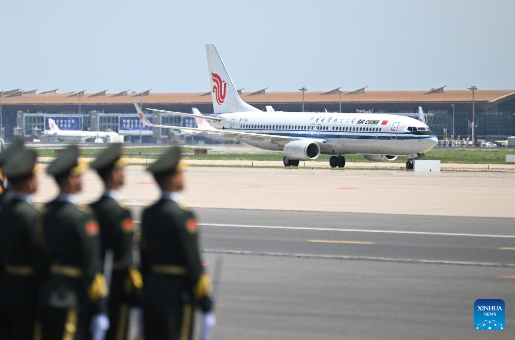 Lao president arrives in Beijing - People's Daily Online