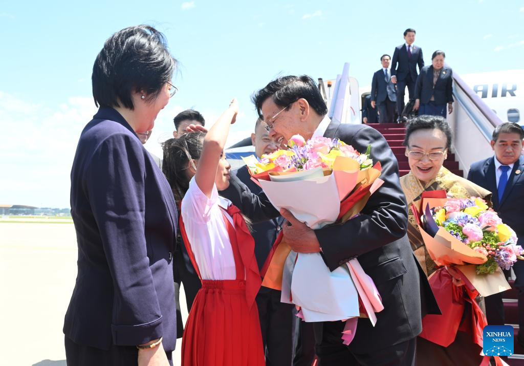 Lao president arrives in Beijing - People's Daily Online