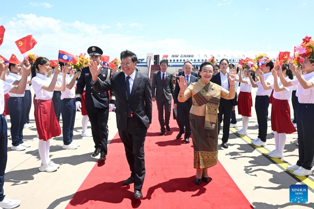 Lao president arrives in Beijing - People's Daily Online
